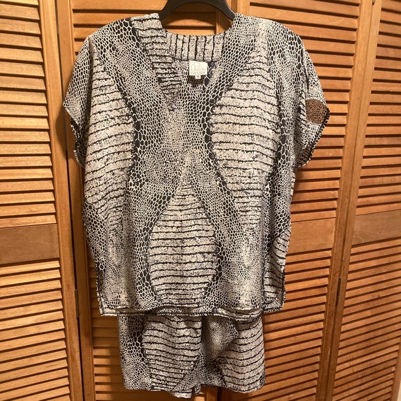 Gantos | Skirts | Vintage Gantos Black Ivory Animal Print Top Skorts ...